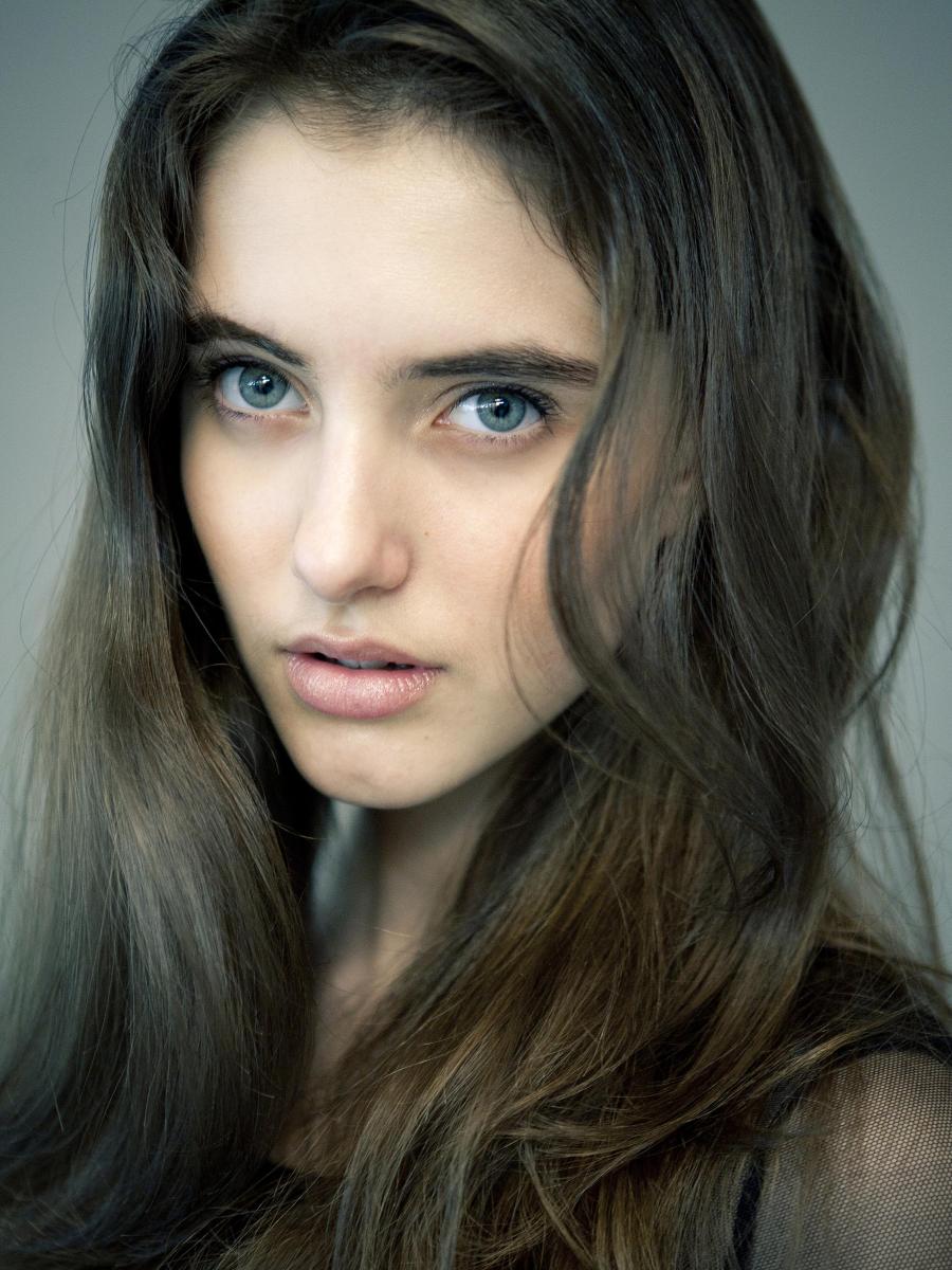 CATHERINE IS IN SINGAPORE | Folio Management