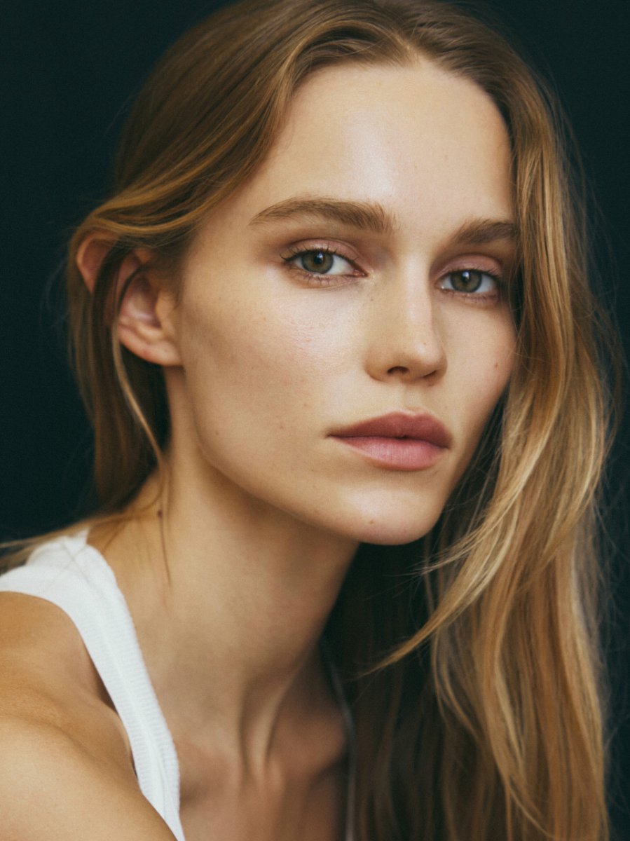 CLAIR P | Folio Management